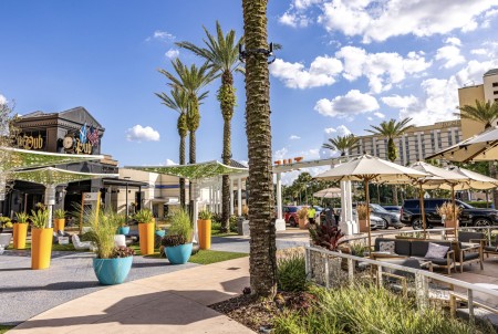 Dining Al Fresco on I-Drive